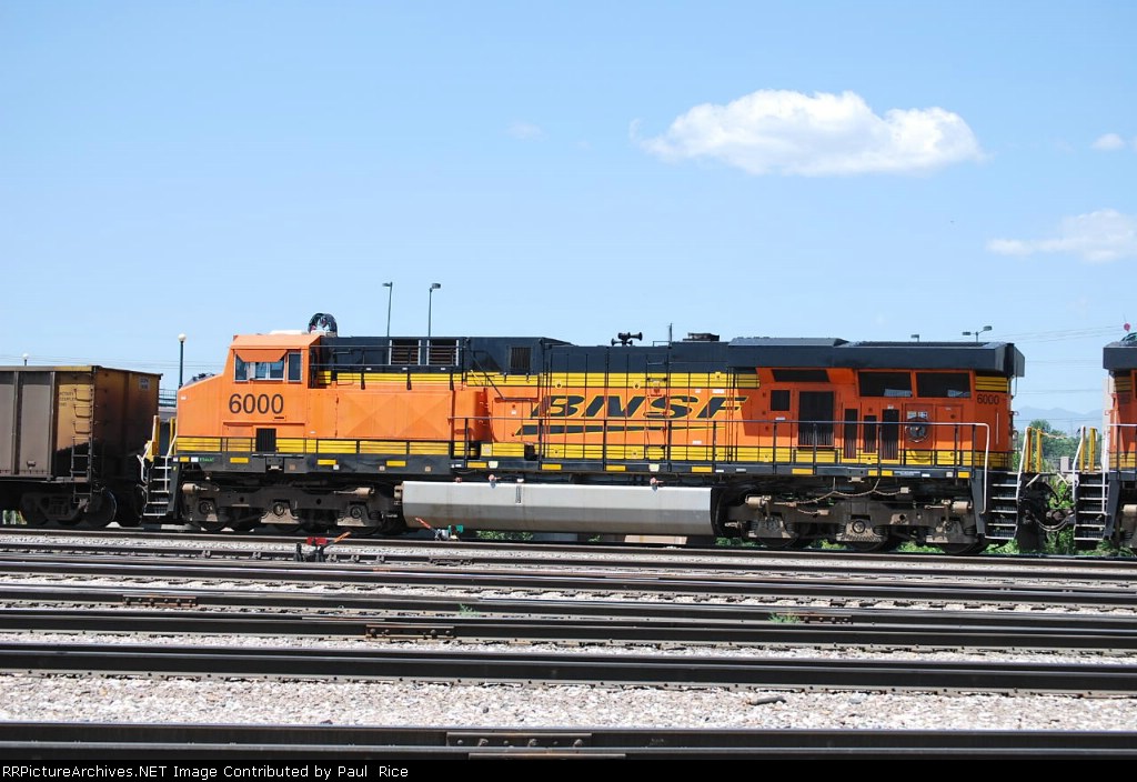BNSF 6000